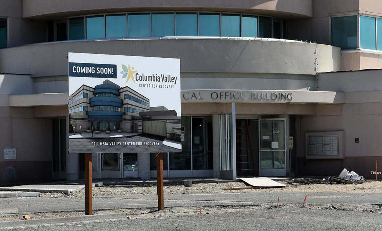 Longtime Kennewick official calls it quits. Applications open for his job