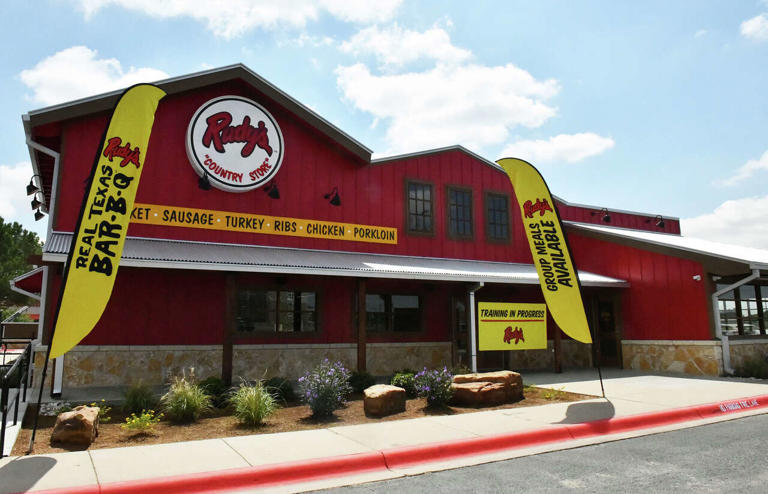 Rudy's Sports Bar seeks renewal of SUD to sell alcohol on premises