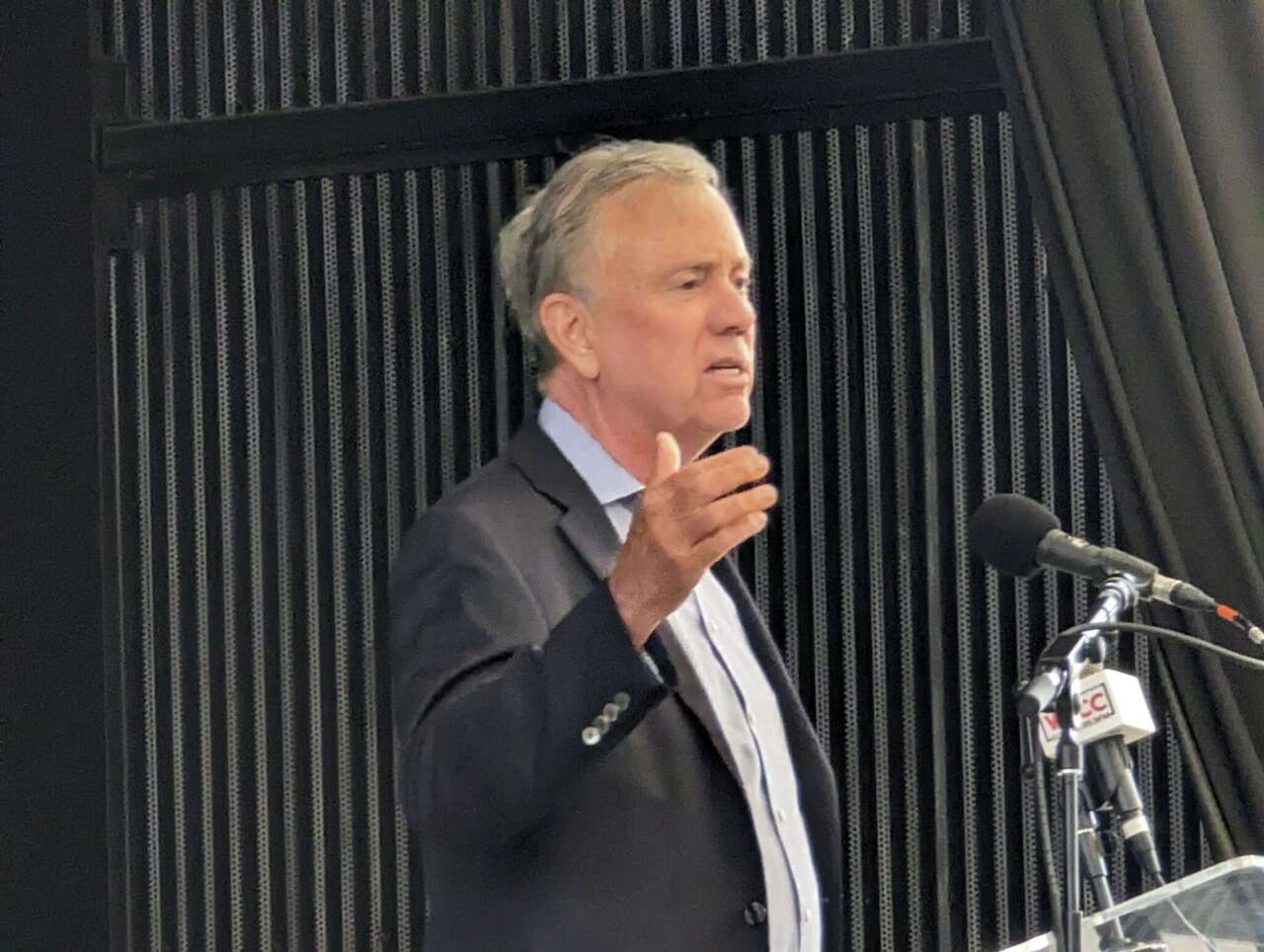 Connecticut creates Blue Ribbon School Program to honor top performers