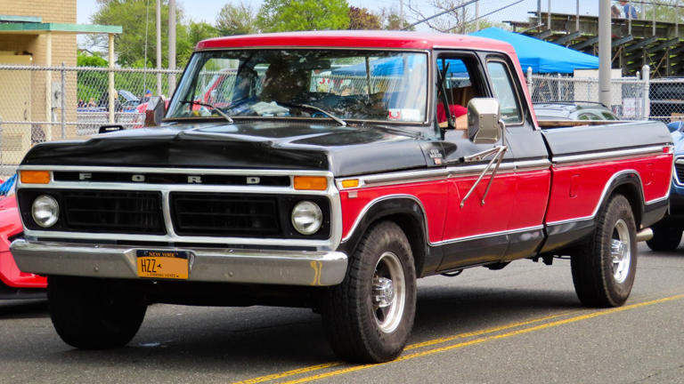 What years did Ford build the Highboy, and how to spot one?