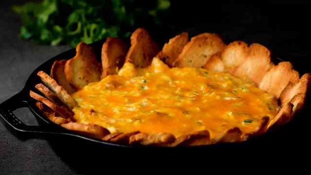 4 Easy Egg Hacks For Your Next Brunch