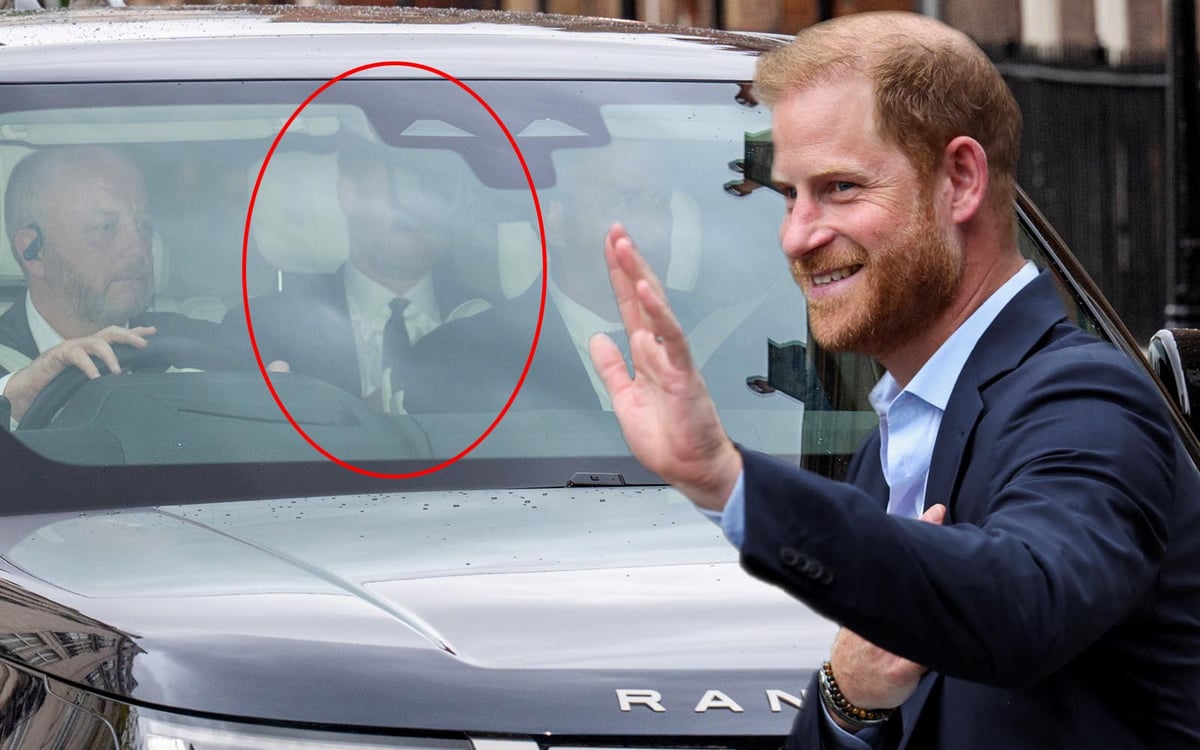 Prince Harry visits King for private tea at Clarence House in first ...