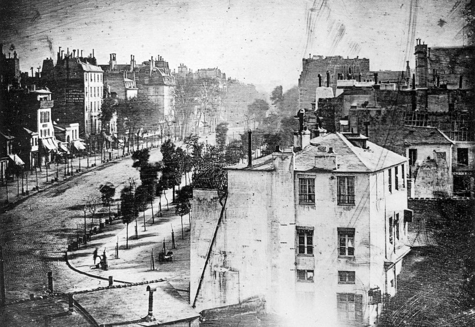 21 Classic Photos To Help Transport You Back In Time