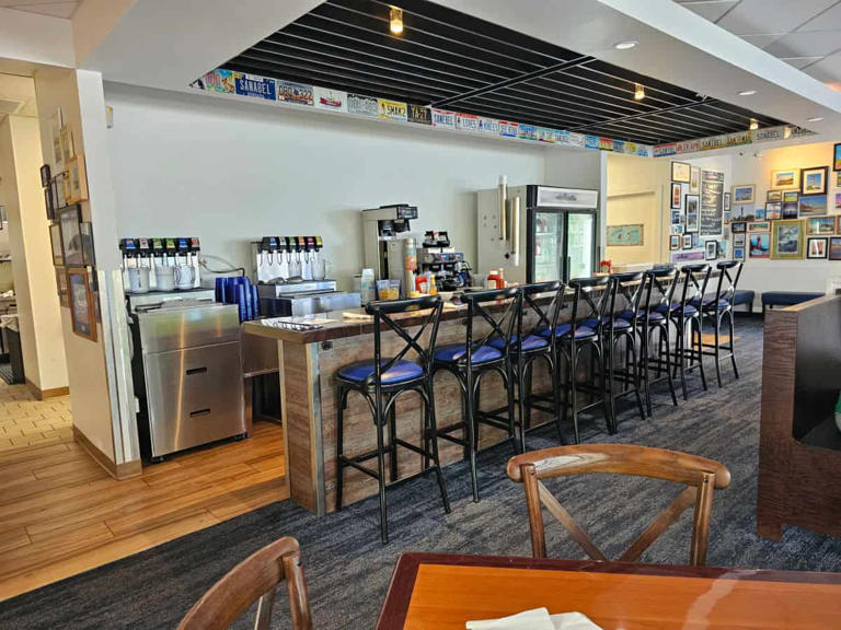 Lighthouse Cafe Sanibel Island: Go-to spot for breakfast and lunch