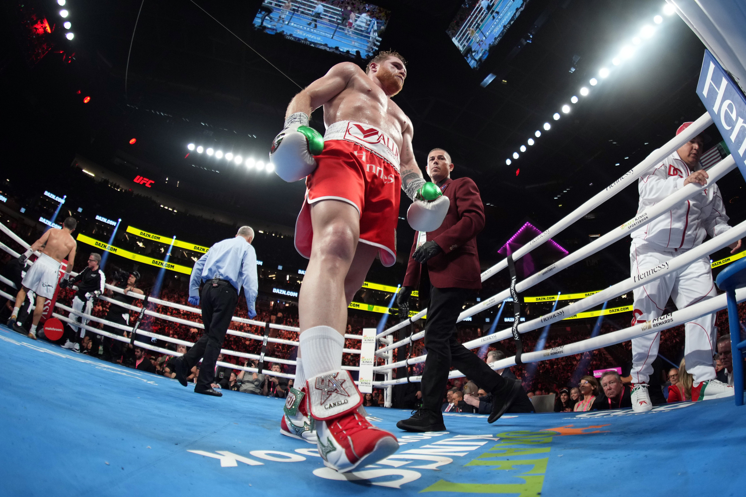 Canelo Alvarez details sparring with Jaron Ennis ahead of Crawford ...