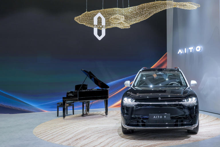 A Salone di Monaco 2025, Aito porta i SUV M9, M7 e M5