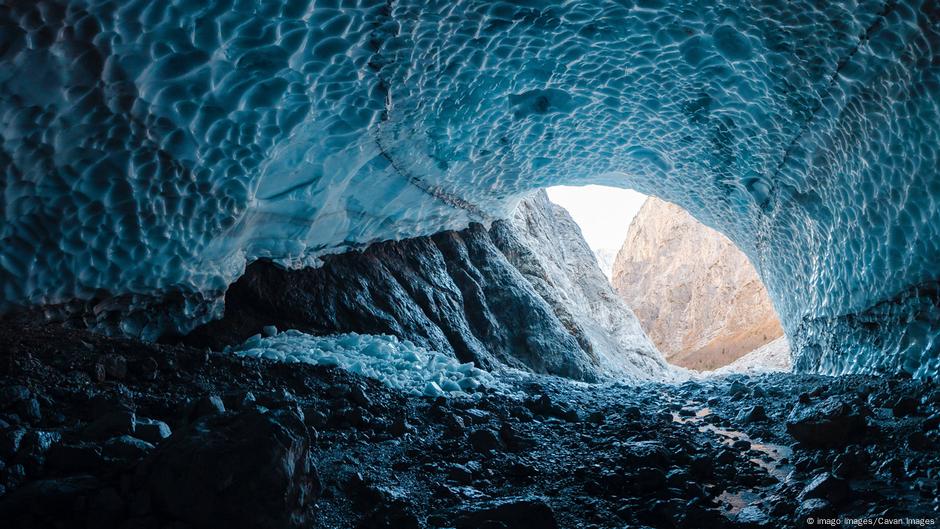 Bavarian Alps: 'Ice chapel' on Watzmann collapsed
