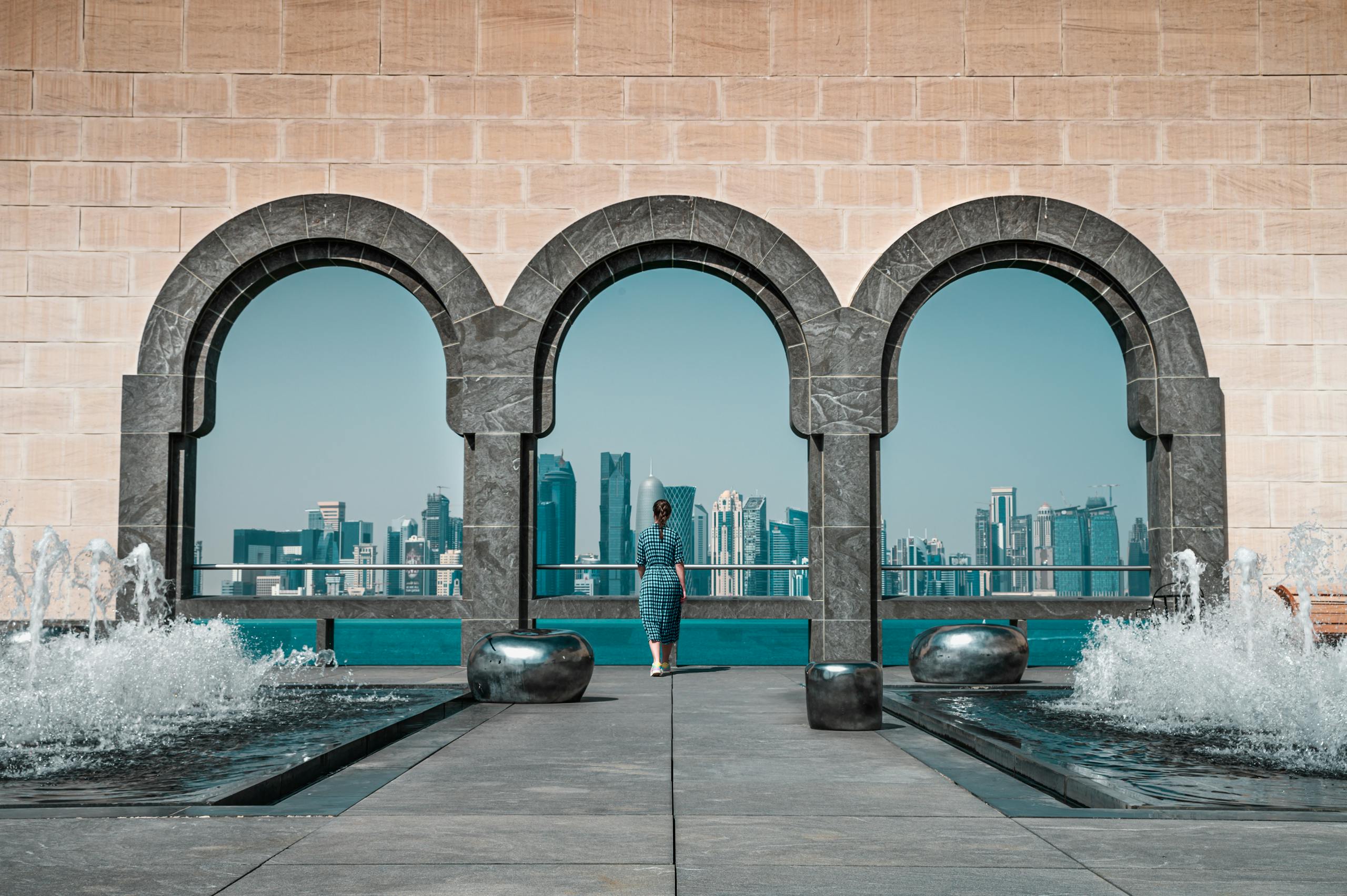 Discovering Qatar: 7 Benefits of Making This Vibrant Country Your Home