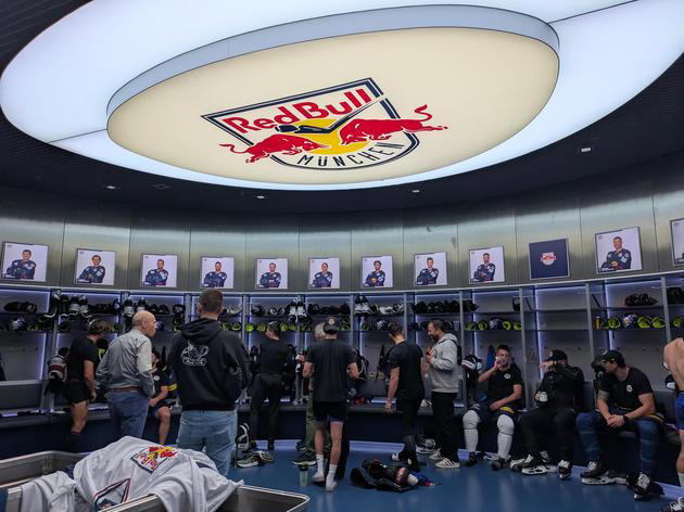 Tag der offenen Tür in der Kabine des EHC München: So ticken die ...