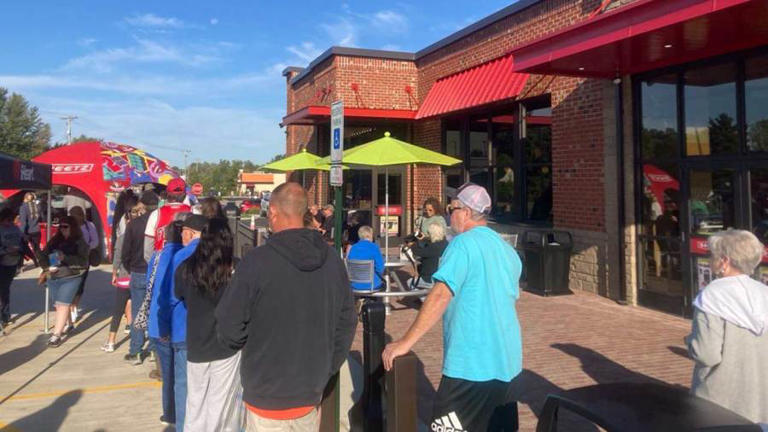 New Sheetz location opens in Columbiana