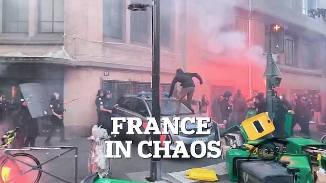 Chaos on the streets of Paris as protests intensify