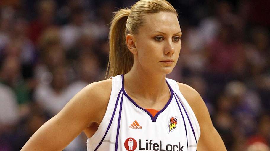 How Kelly Mazzante Won Championships With The Mercury