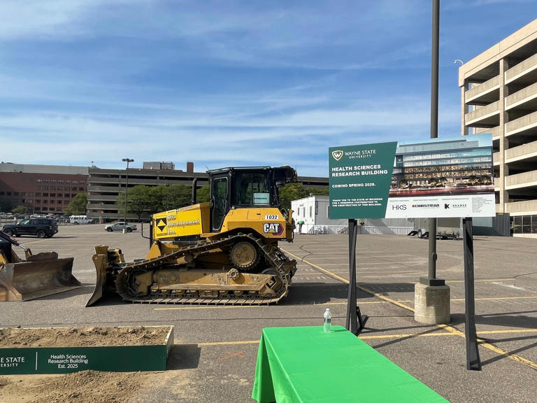 Wayne State breaks ground on new $200M health research building in Detroit