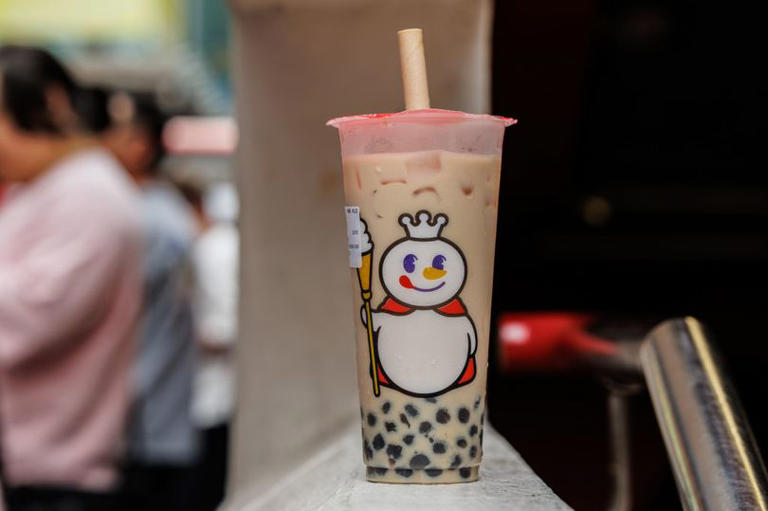 World's largest fast food chain opens first location in the US