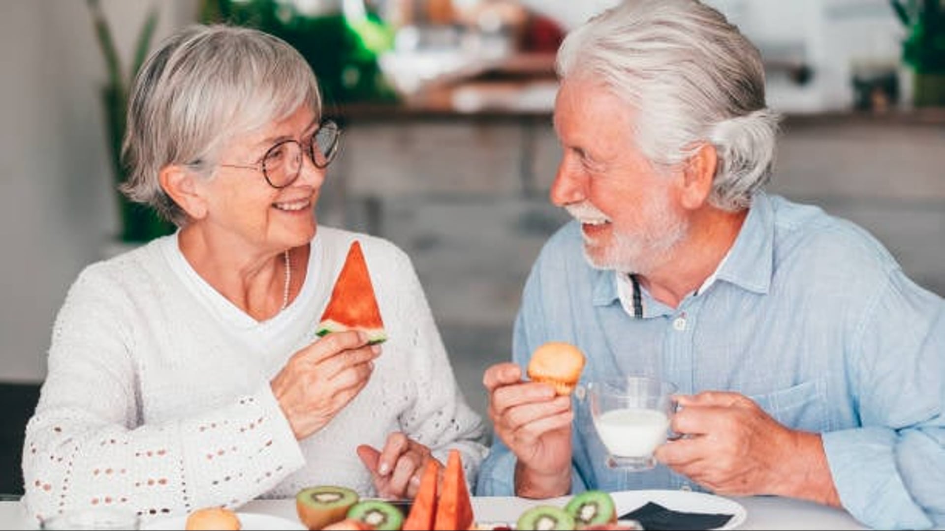 L'abitudine inaspettata a colazione che può potenziare la tua energia ...