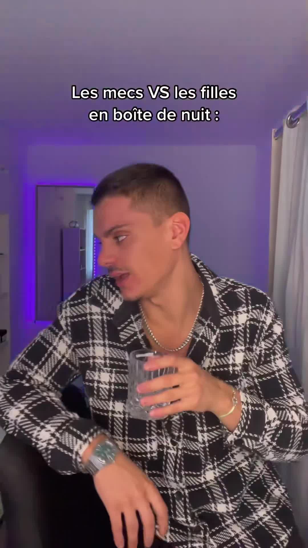 Elle fonce droit dans le mur avec lui, elle le sait…mais elle y va ...