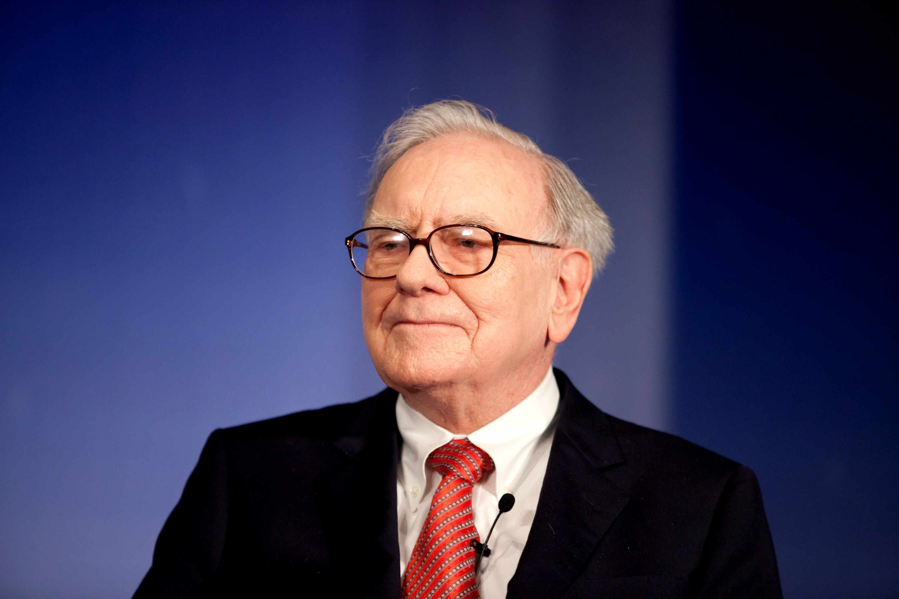 Warren Buffett Warns Parents: Revise Your Wills Now to Avoid Future ...