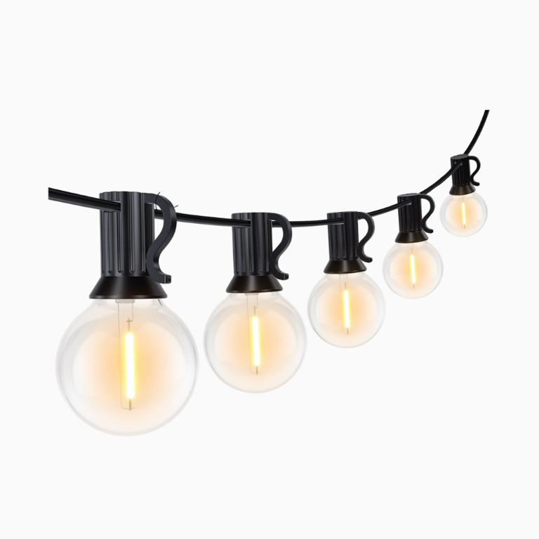 Set Up Your Backyard Into the Ideal Hosting Space to Have Cozy Bonfires