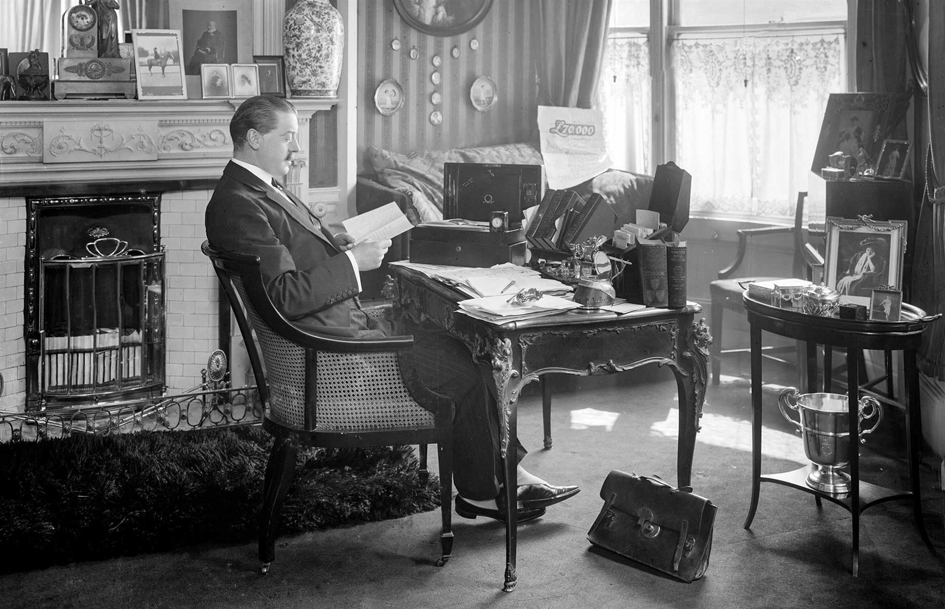 Rare historic photos reveal office life through the decades