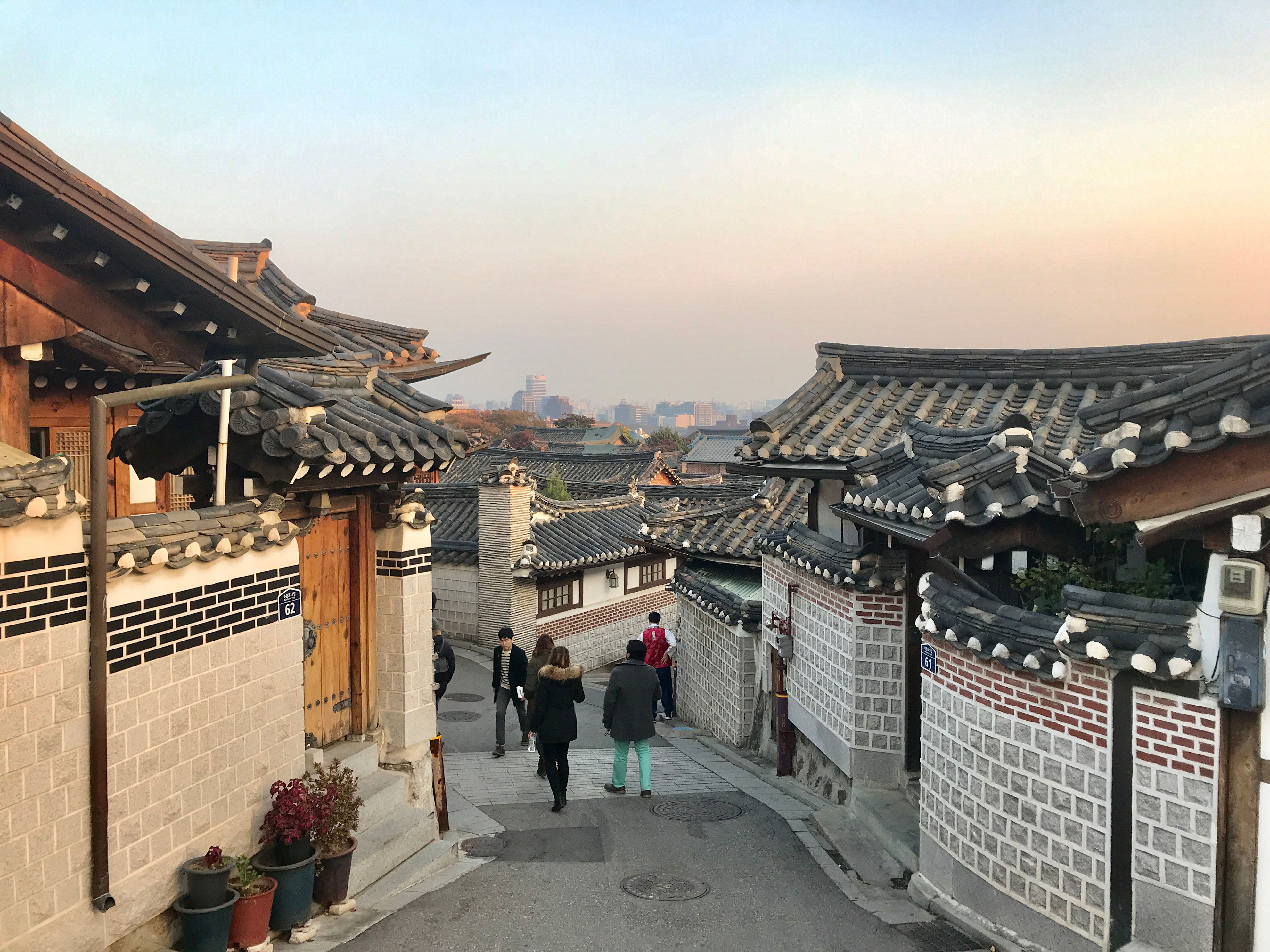 Alaska Airlines Offering a BOGO Deal on Paid Flights to Seoul, Discount ...