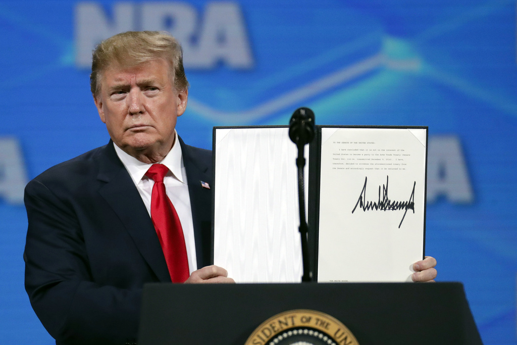 Trump's signature, a symbol of presidential power, is under new ...