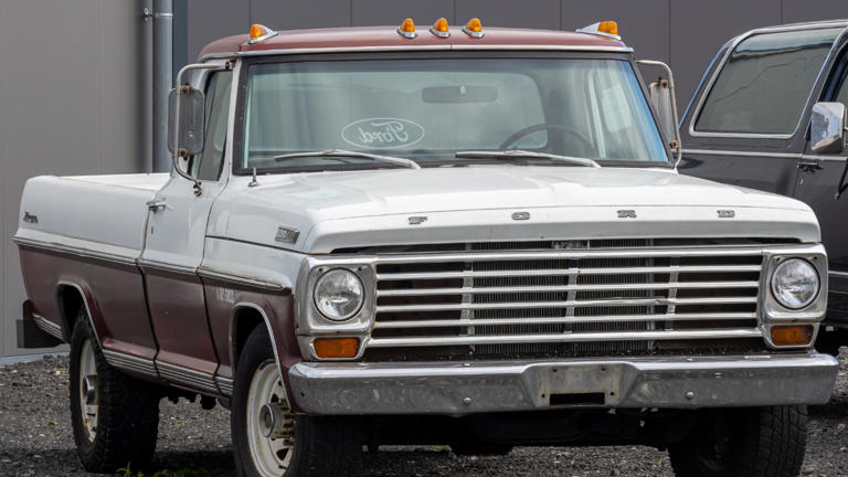 What years did Ford build the Highboy, and how to spot one?