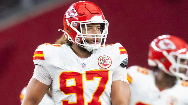 Chiefs Glaring Week 1 Issue at Edge Rusher Is an Easy Fix