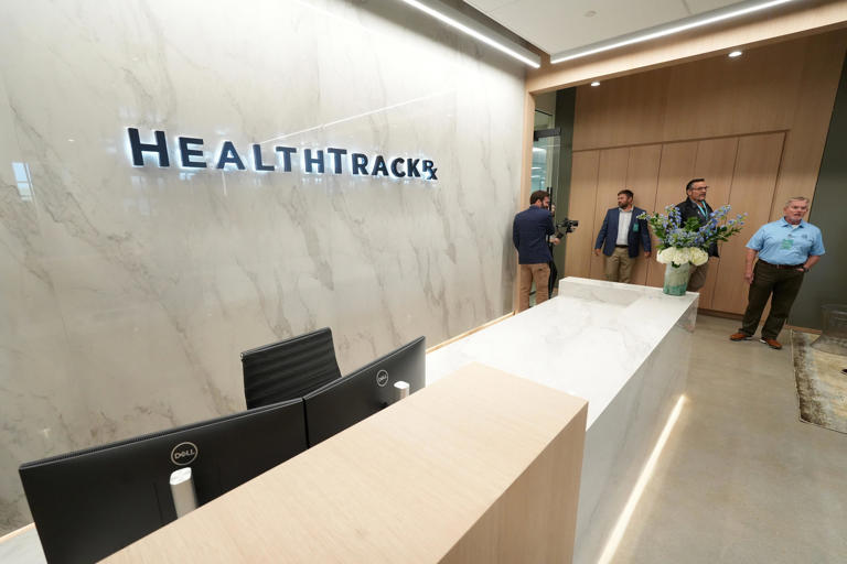 HealthTrackRx opens $45M lab at UPS Labport. Here's how it could change ...