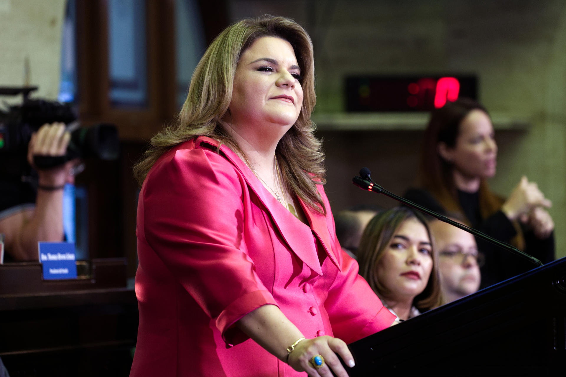 La gobernadora de Puerto Rico acusa a Maduro de robarle “la paz y la ...