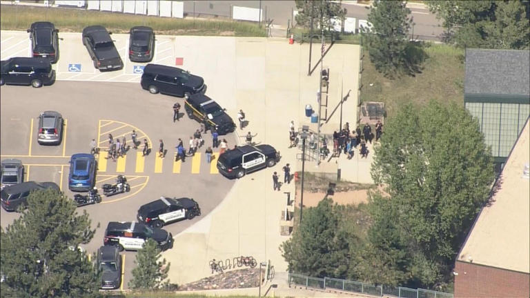 2 hospitalized in Colorado, suspect dead after Evergreen High School shooting