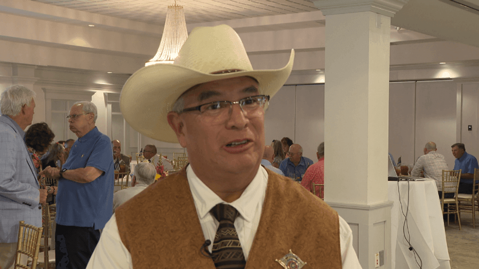 Danny Jimenez receives Melvin Martin First Responder Award