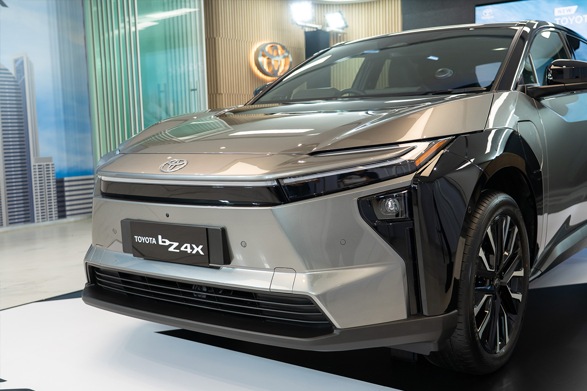 Toyota bZ4X รถ BEV ไฟฟ้า วิ่งไกล 600 กม.