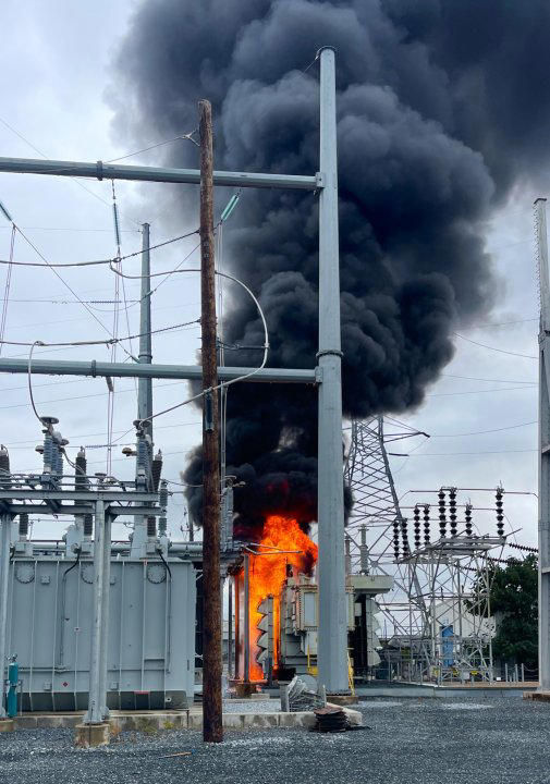 Large transformer catches on fire at Pepco plant in DC