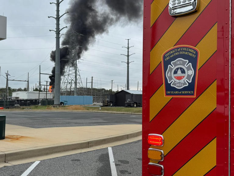 Large transformer catches on fire at Pepco plant in DC