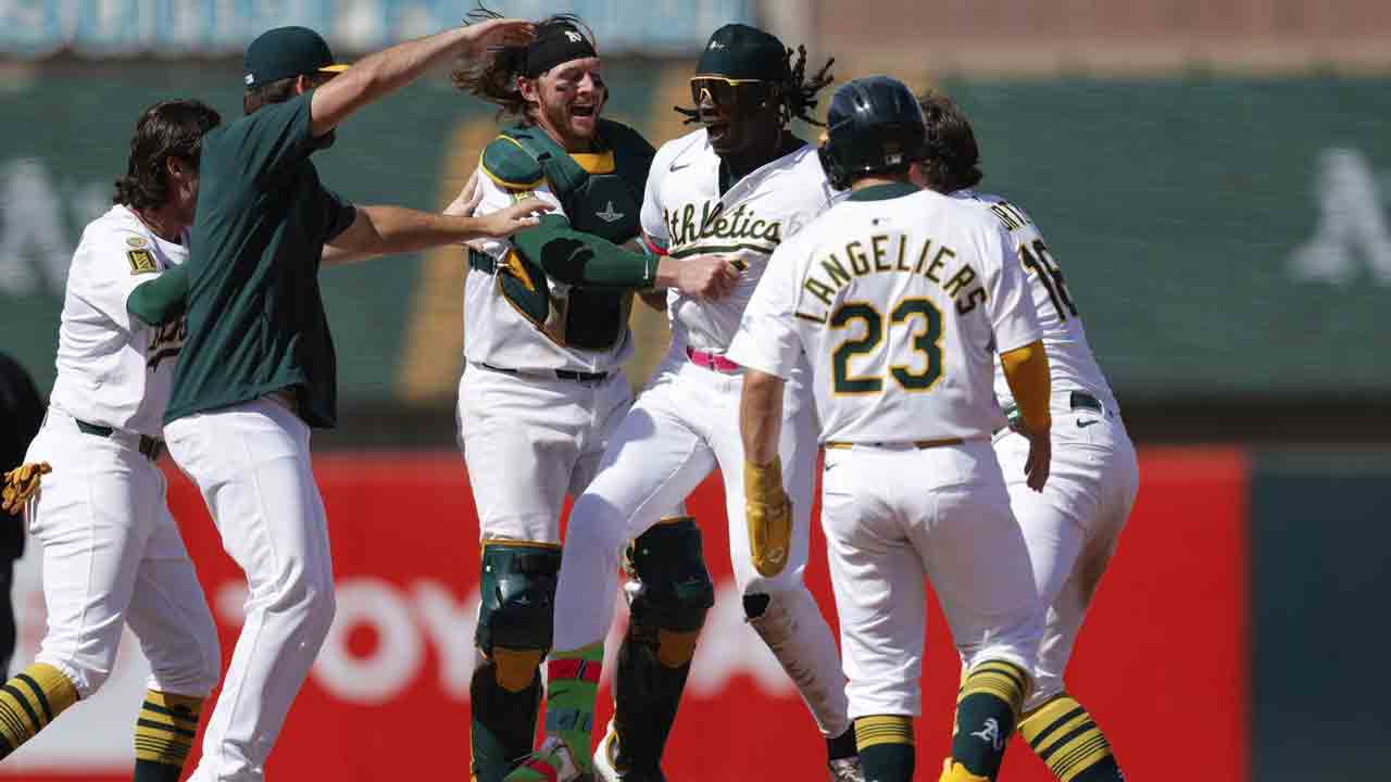 Kurtz, Butler power A’s past Red Sox in walk-off win, end Chapman’s hitless streak