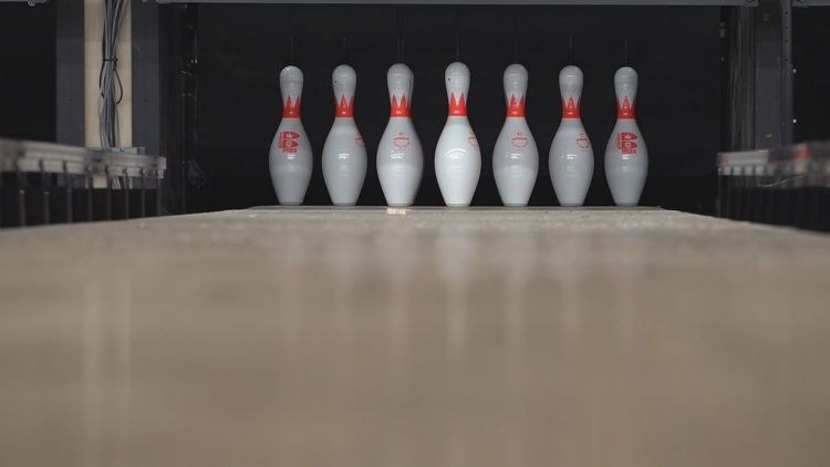 Clinton Community Center bowling alley gets $400,000 refurbishment