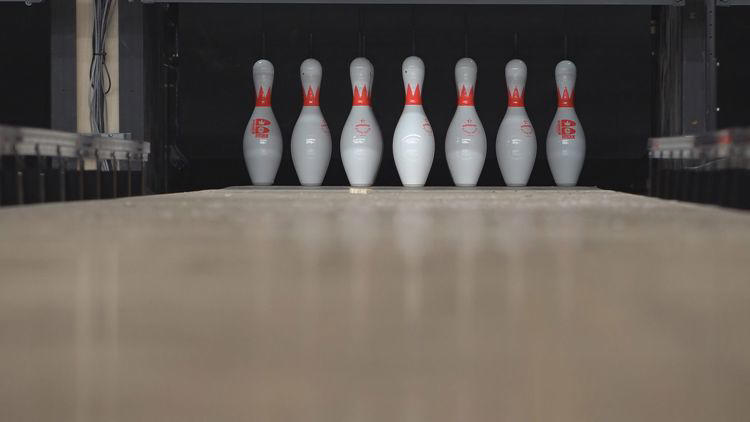 Clinton Community Center bowling alley gets $400,000 refurbishment