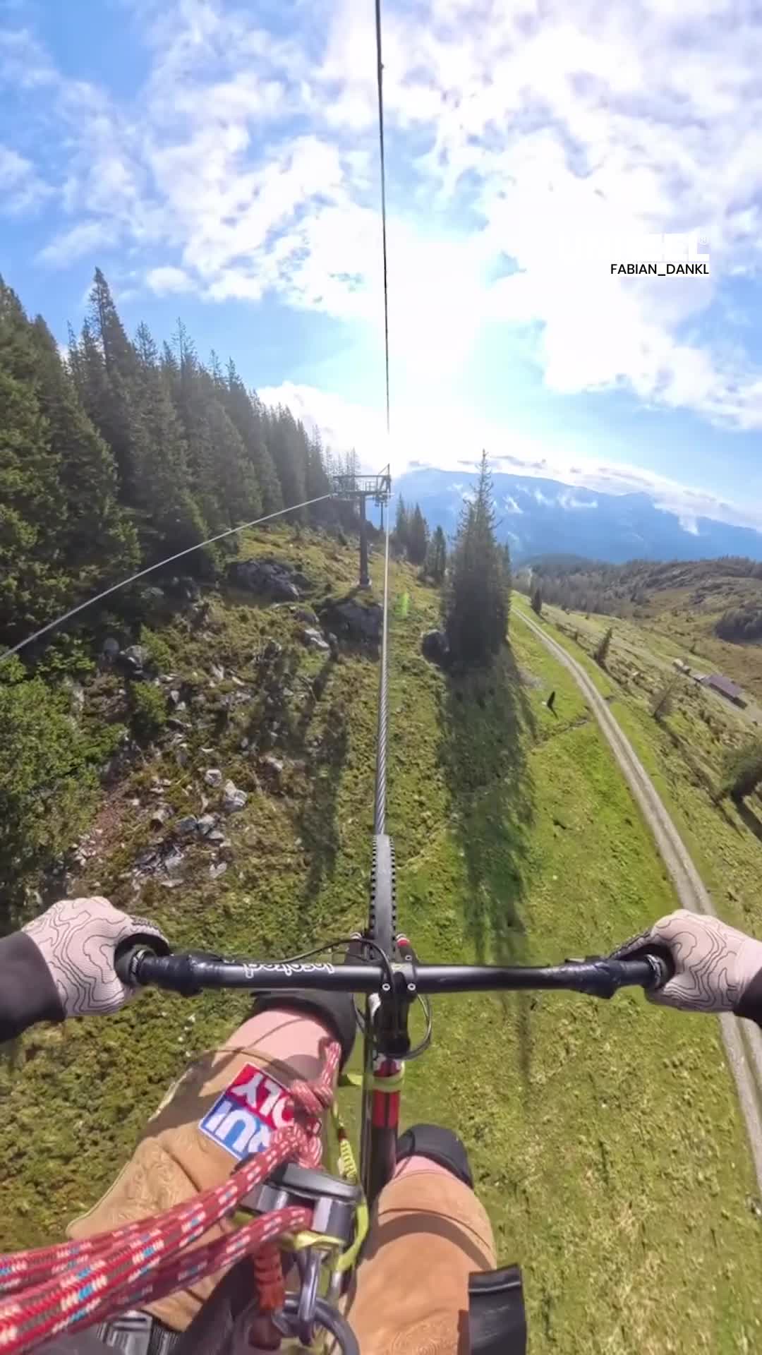 Heart-pounding high-wire cyclist adventure: Fabian's bold balancing act!
