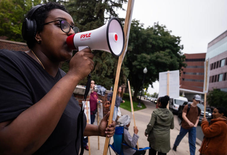 Live: Teamsters strike at the University of Minnesota could stretch ...
