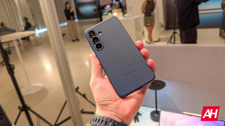 Smartphone prices hit a record high in Europe as cheap devices fade away