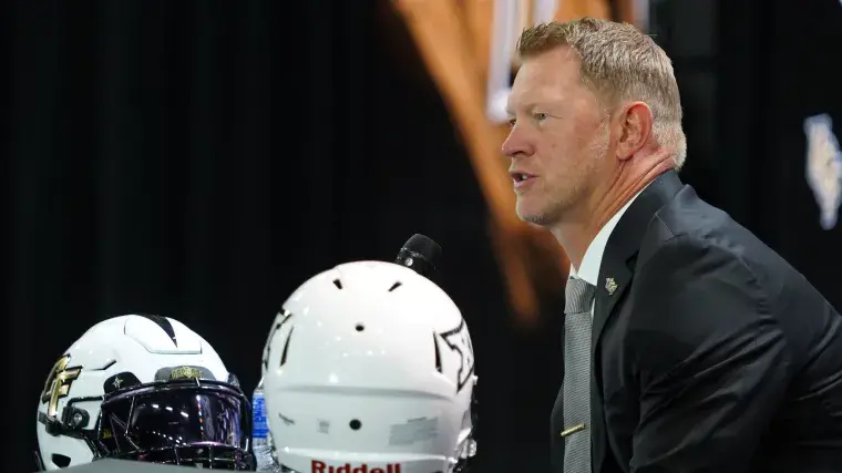 UCF offensive line coach stable after medical emergency