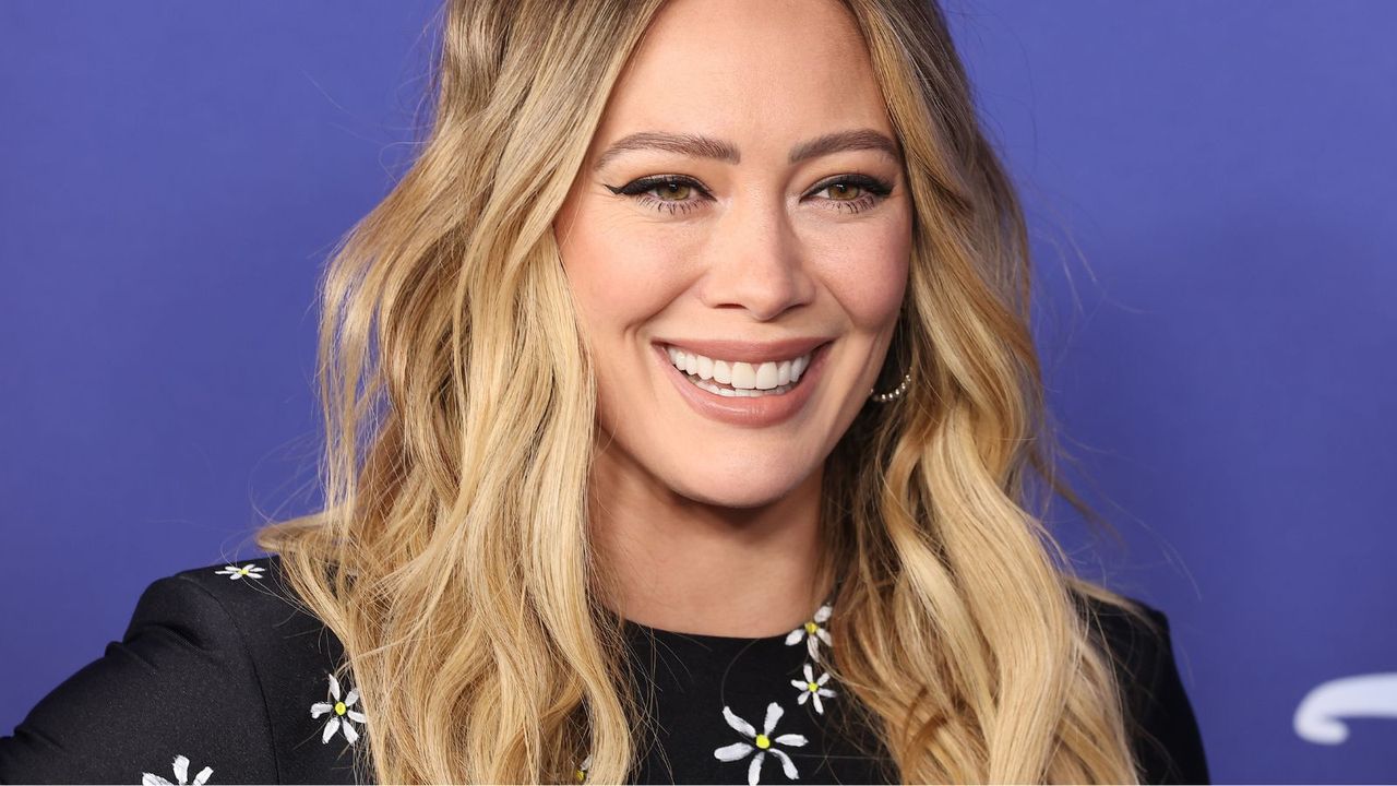Hilary Duff's bedroom contains a secret 'floating office' – it's an ...