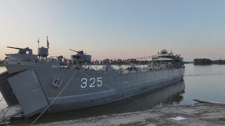 World War II ship that stormed D-Day beaches docks in Muscatine for 9/ ...