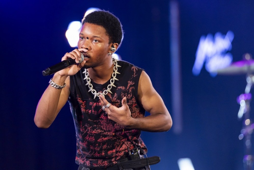 R&B singer D4vd aiding LA police after body found in his Tesla