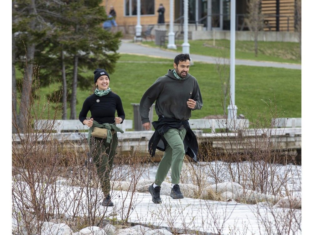 Meet the two BC teams in the finale of The Amazing Race Canada