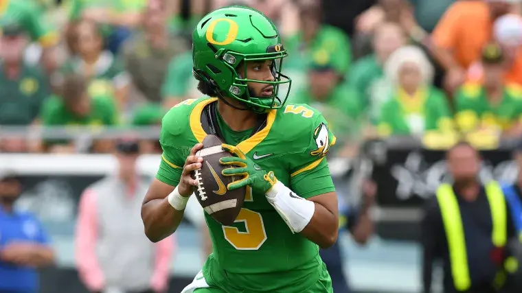 Oregon's Dante Moore opens up on Dillon Gabriel's impact last year