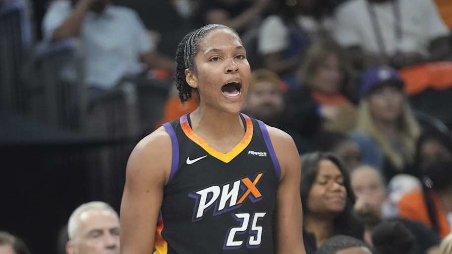 Alyssa Thomas Makes History In Mercury's Win Over The Sparks