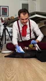 Turn real leaves into wearable art