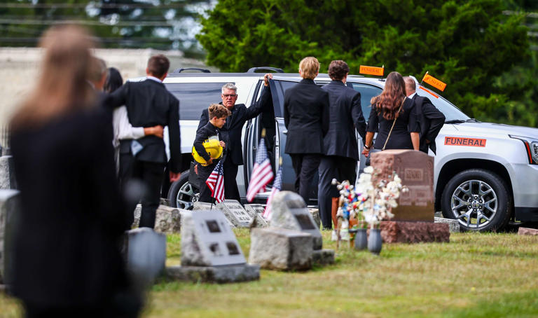Easton firefighter Tyler Weidner remembered at memorial service ...