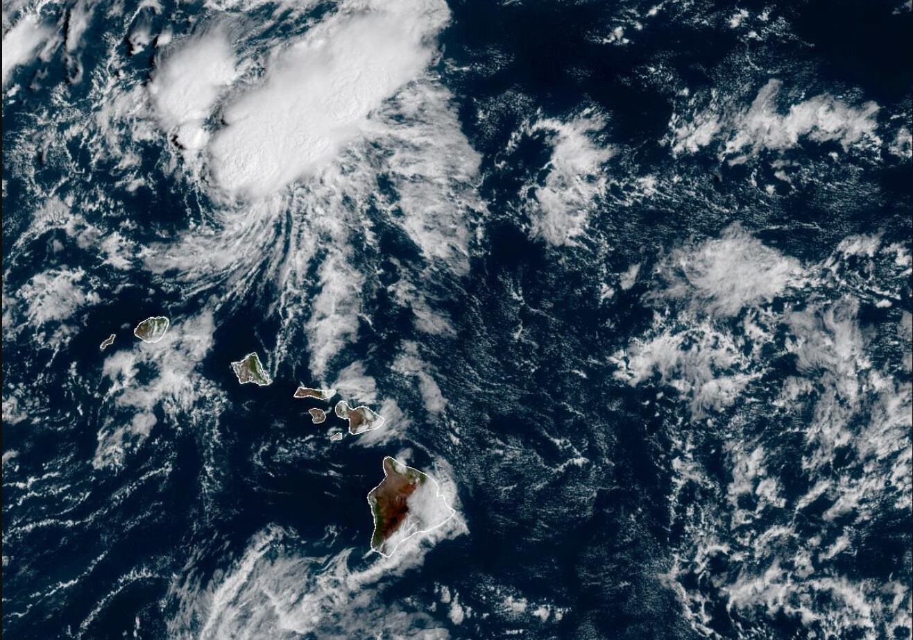 Kiko weakens into a remnant low north of Hawaii